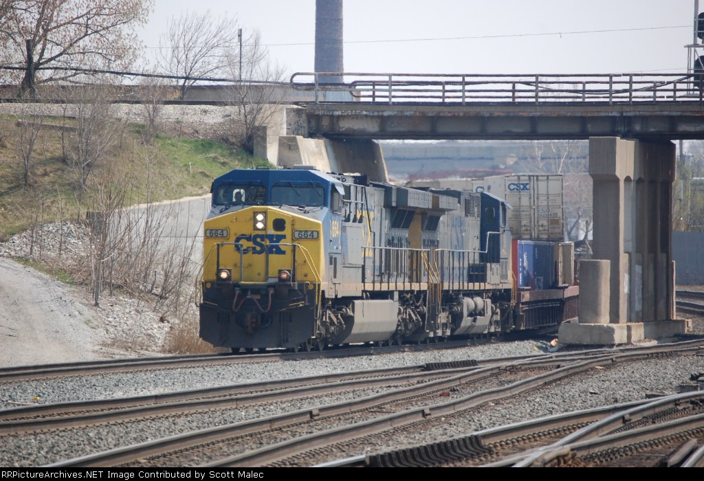 CSX 664 & 159